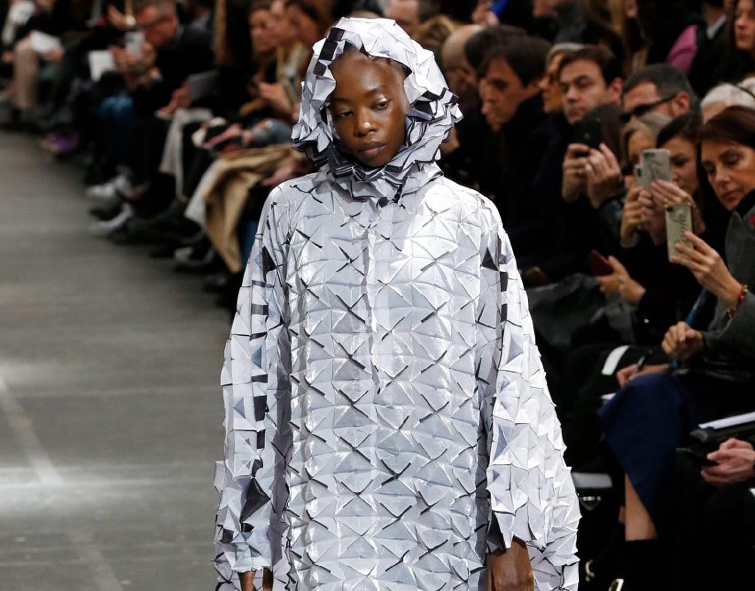 Satoshi Kondo dresses models in floaty bodysuits and conjoined knitwear ...