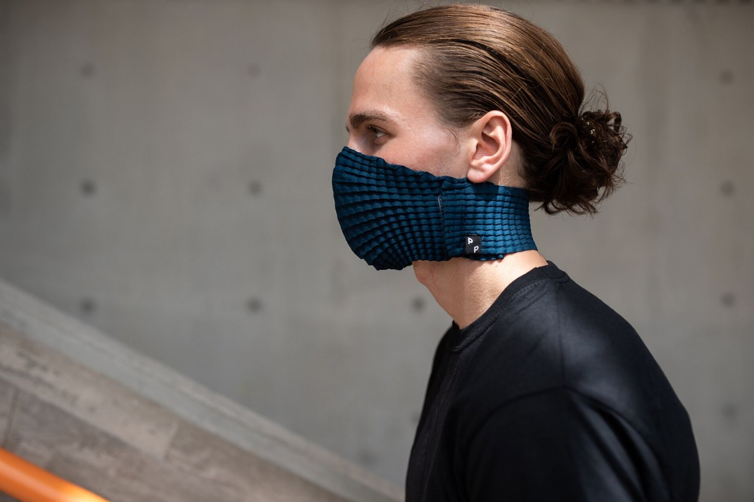 Petit Pli makes expandable and reusable face mask from recycled plastic ...